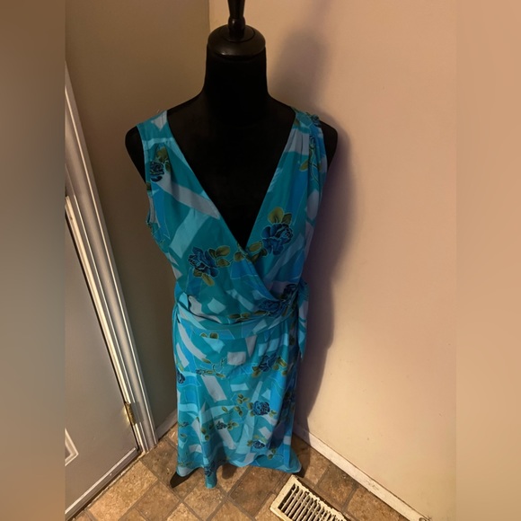 Millennium | Dresses | Millenium Brand Floral Sleeveless Dress Size 6 ...